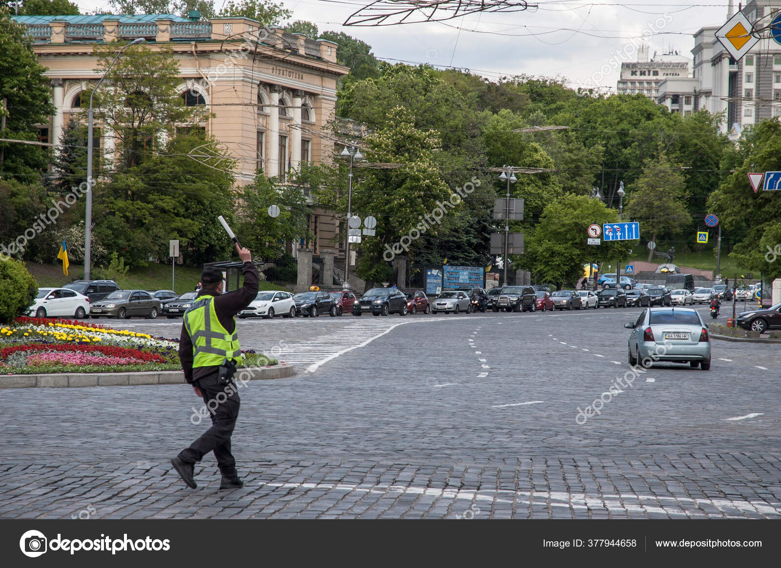 Kyiv Ukraine May 2020 Traffic Guard Dressed Police Officer Controls ...