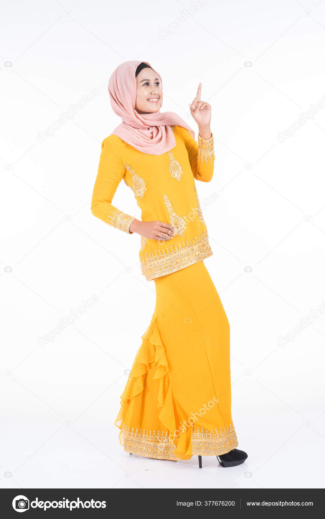 Beautiful Female Muslim Model Various Poses Wearing Modern Kurung Hijab ...