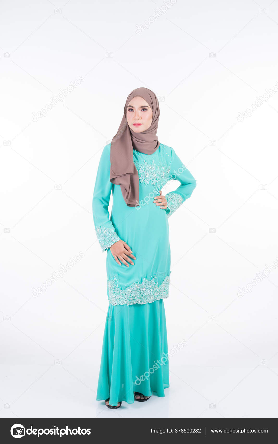 Beautiful Female Muslim Model Various Poses Wearing Modern Kurung Hijab ...
