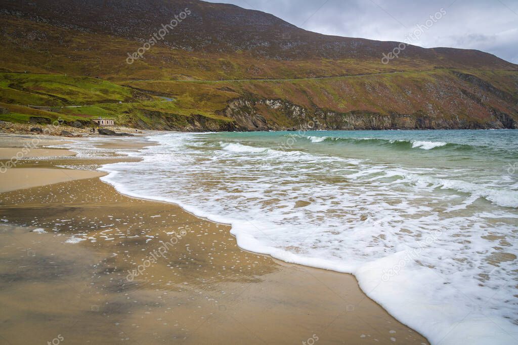 Keem Beach - lugar espectacular al final de Achill Island, Co Mayo ...