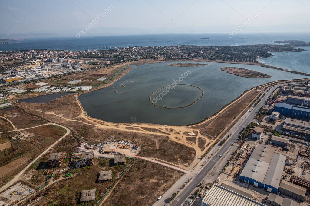 Tuzla, Estambul, Turquía - 25 Austos 2013; Distrito de Estambul Tuzla ...