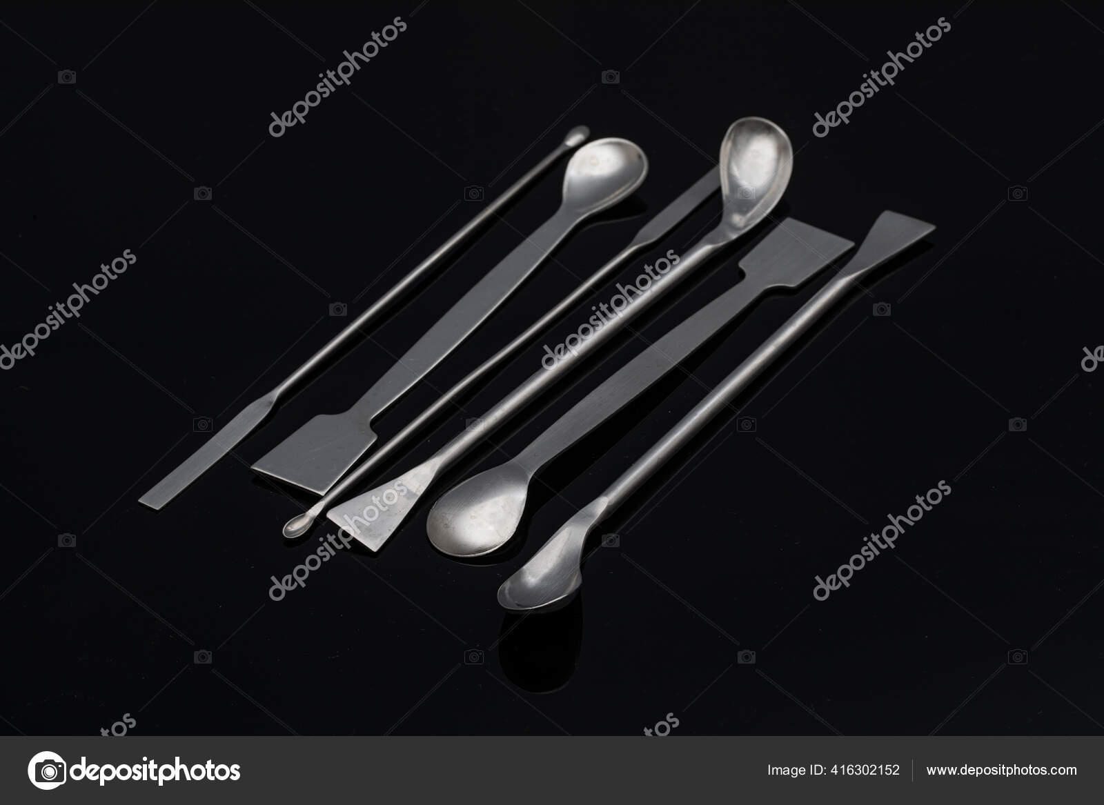 Spatula Laboratory Apparatus