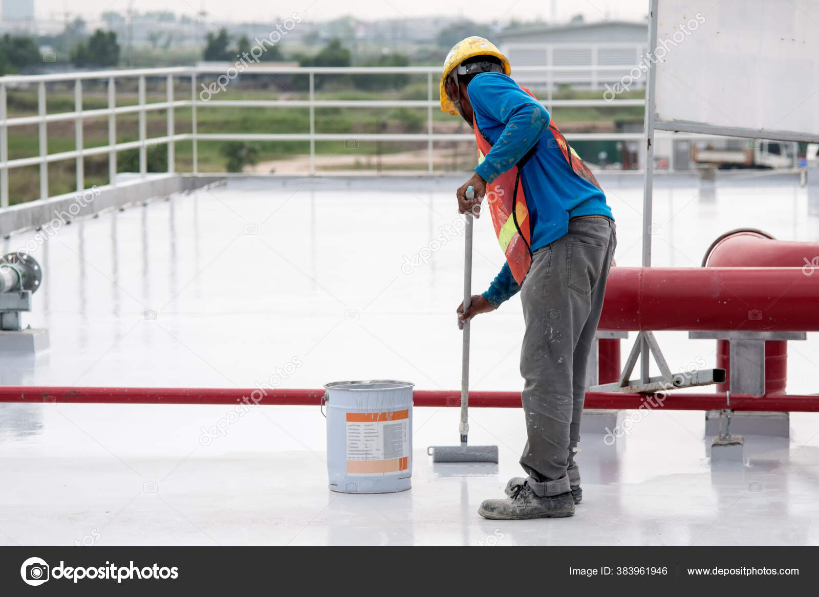 Construction Worker Coating Epoxy Paint Roof Slab Water Proof ...