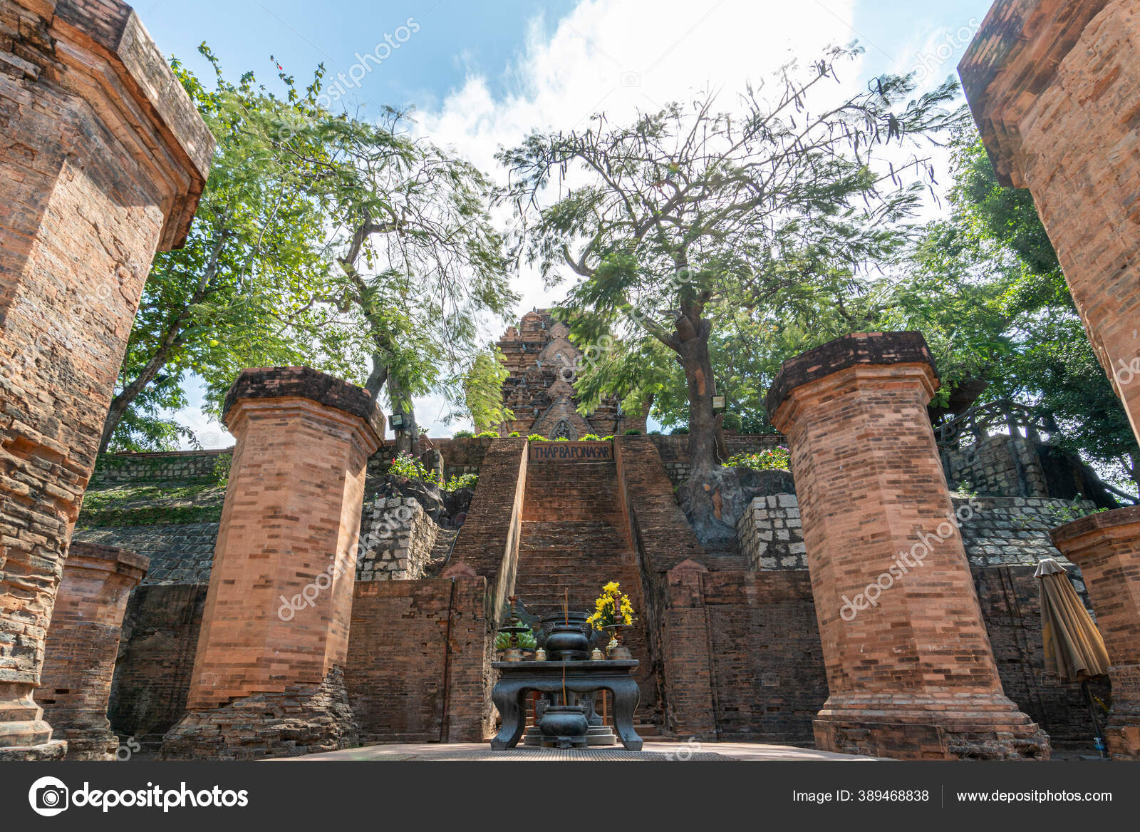 Ponagar Thap Nagar Cham Temple Tower Nha Trang City Vietnam — Stock ...
