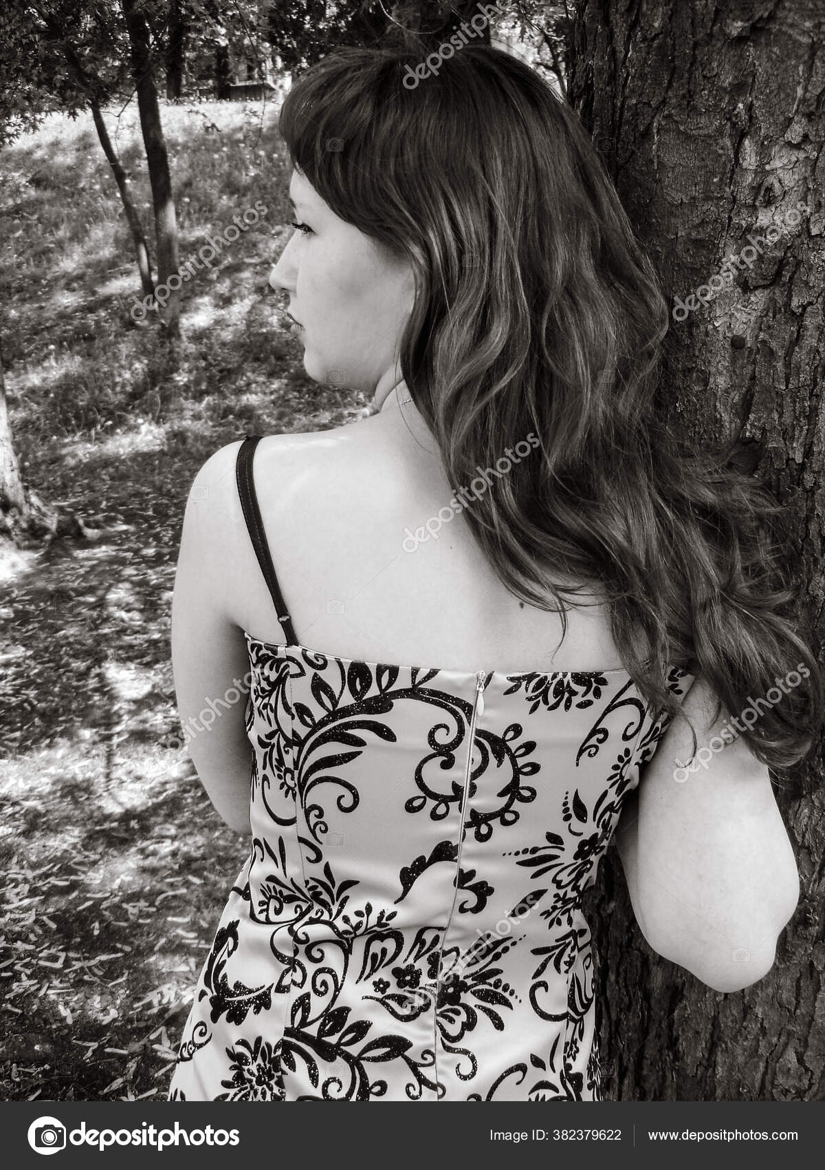 Simple Ordinary Average Girl Graduate American School High School Graduation — Stock Photo © T ...