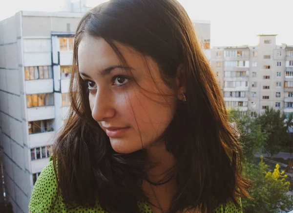 Chica simple fotos de stock, imágenes de Chica simple sin royalties ...