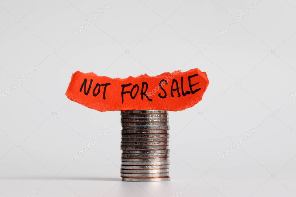 No para campaña de venta. NO SE VENTA mensaje en el papel rasgado en la ...