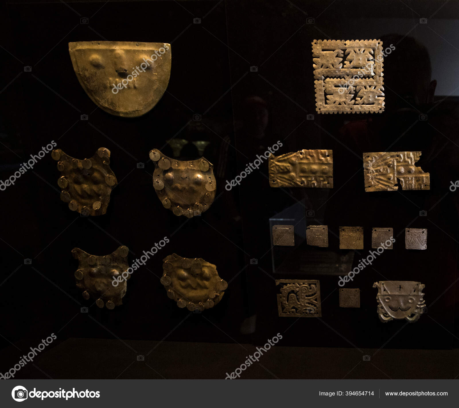 Peruvian Jewelry Ornaments Cult Objects Weapons Pre Columbian Era Pre ...