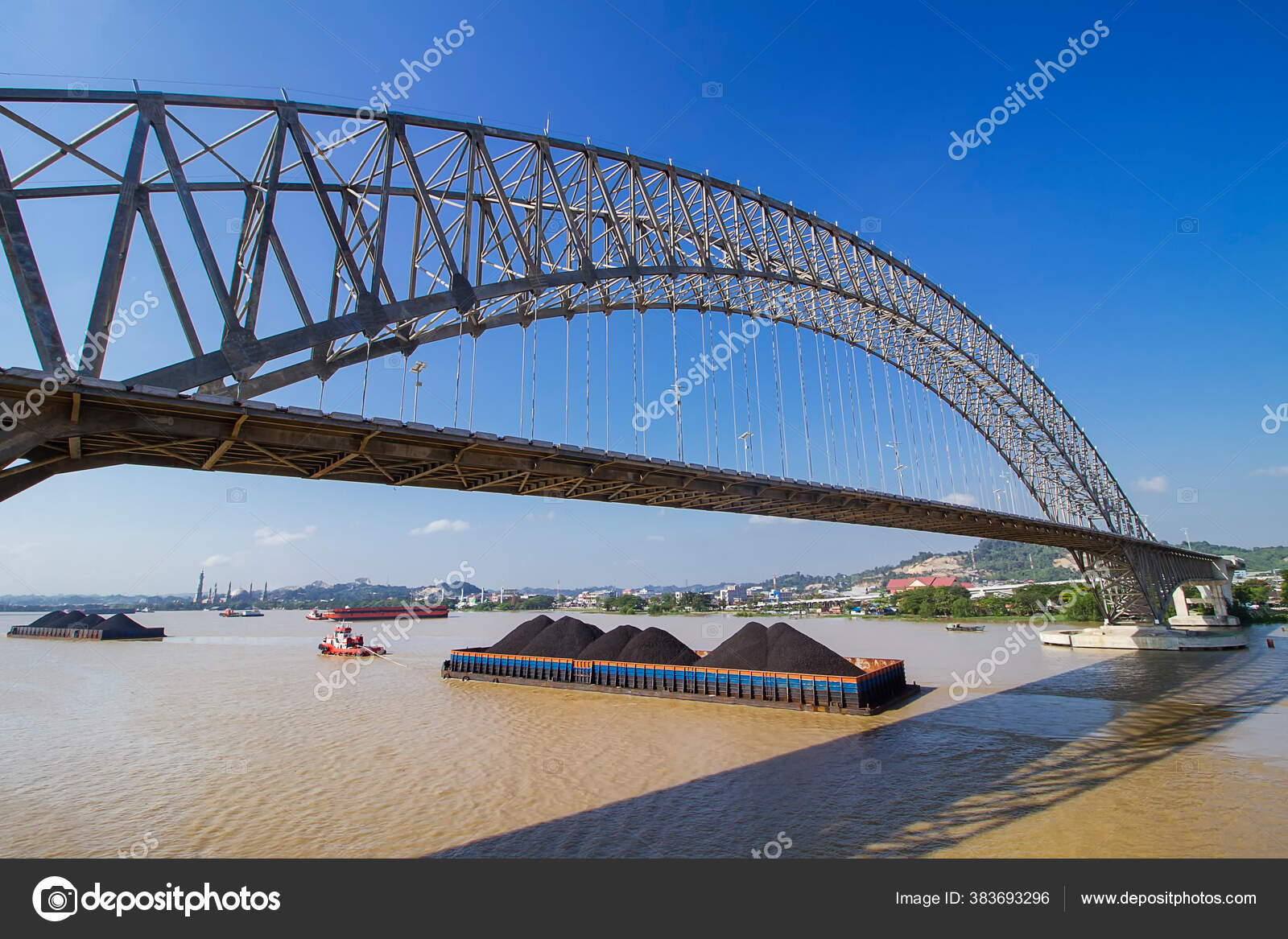 Coal Barge Passing Mahakam Bridge Samarinda East Kalimantan Indonesia ⬇ ...