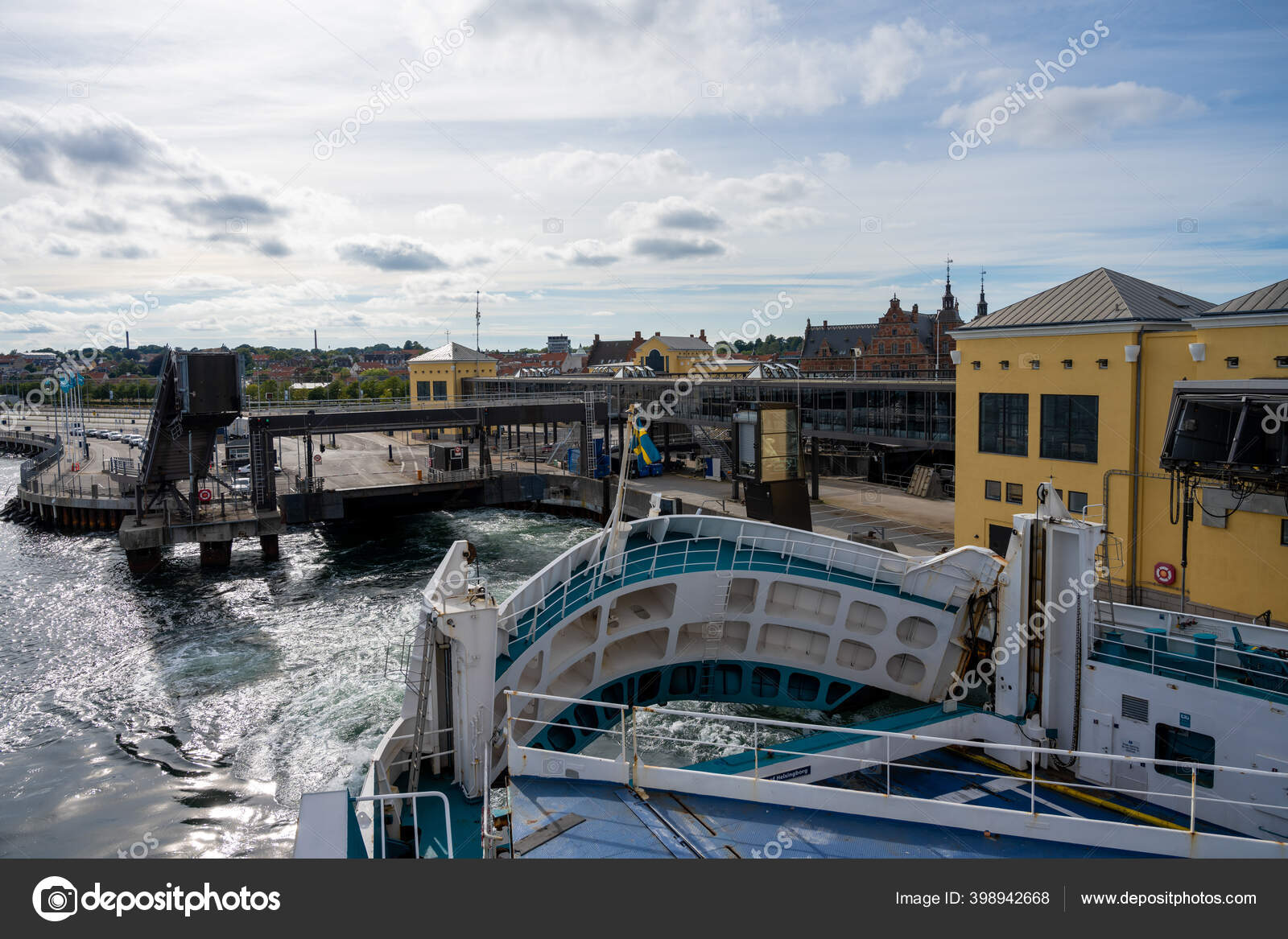ForSea operates the route between Helsingborg, Sweden and Elsinore ...