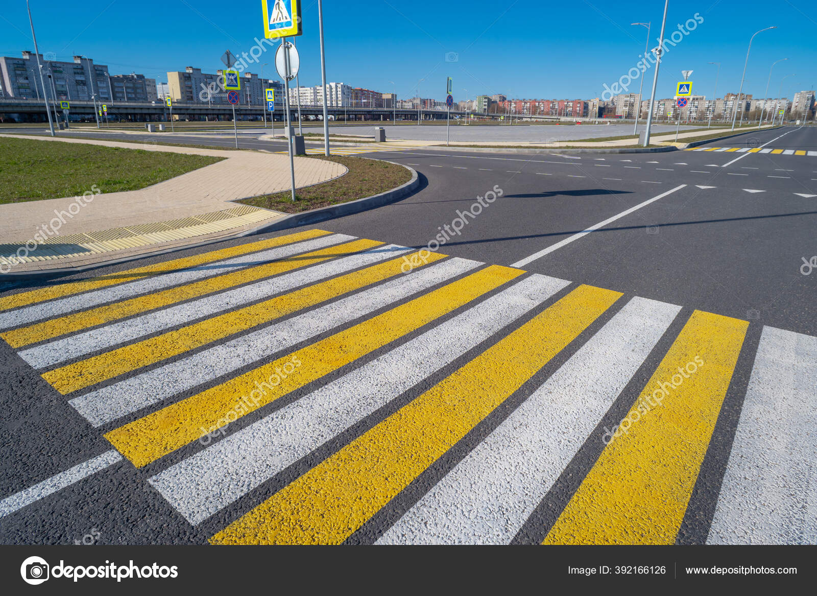 Open Space Road Signs Road Markings Road Intersections Pedestrian ...