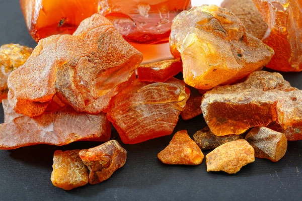 Physical Properties Amber Electrostatic Piece Amber Magnetic Attracts ...