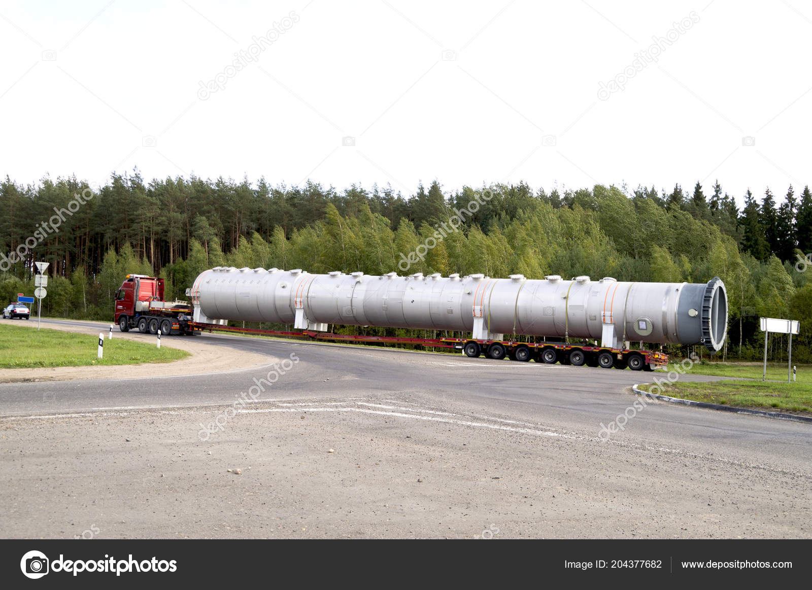 Truck Transporting Oversized Cargo Stock Photo by ©d23041975 204377682