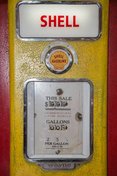 10,000,000+ imágenes de Letreros gasolina vintage libres de derechos ...