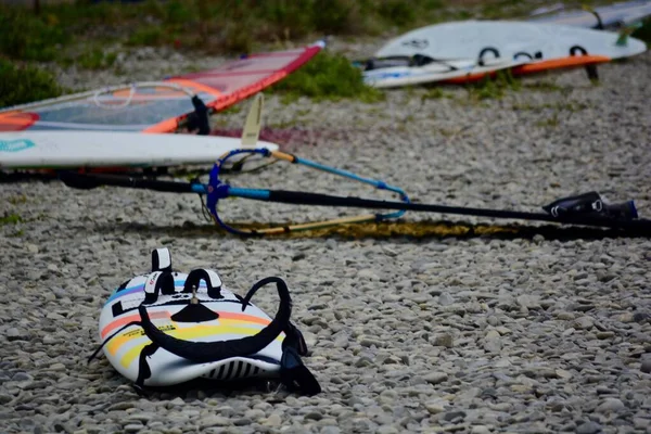 Tablas de windsurf fotos de stock, imágenes de Tablas de windsurf sin ...