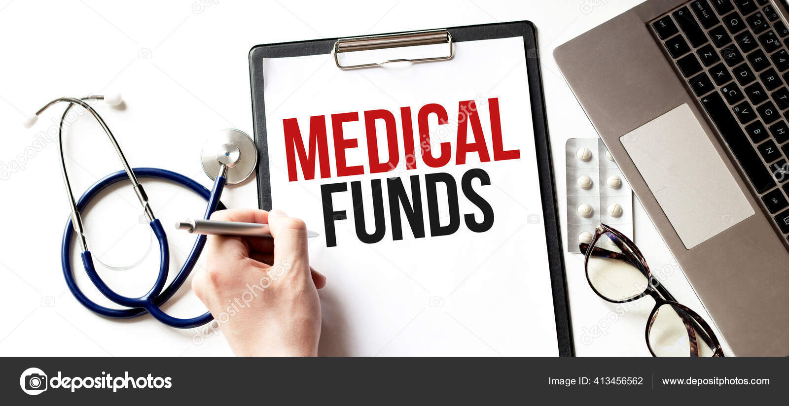 Doctor Holding Paper Plate Text Medical Funds Medical Concept — Stock ...