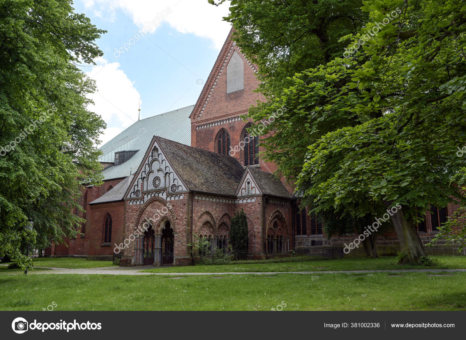 Narthex Architecture
