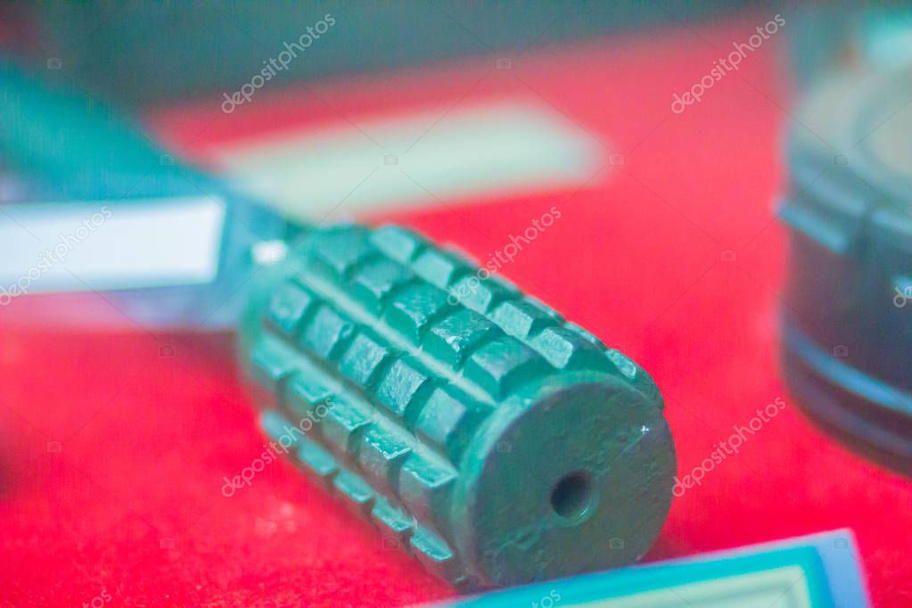 Antigua bomba antiaérea soviética POMZ-2, una mina de fragmentación ...