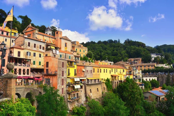 Nemi, Roma, Catelli Romani-Belvedere.Nemi, un pequeño y hermoso pueblo ...