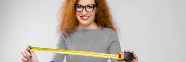 Femme avec du ruban mesure Stock Photos, Royalty Free Femme avec du ...