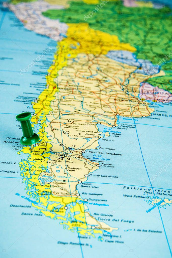 primer plano de la palanca de sorteo en el mapa real, viajando a Chile ...