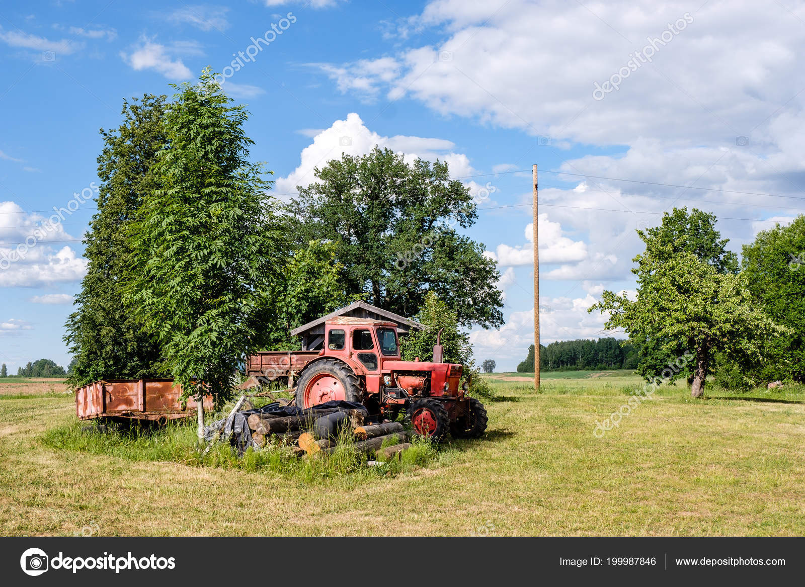 Detail Red Tractor Countryside Engine Parts Tires — Stock Photo ...