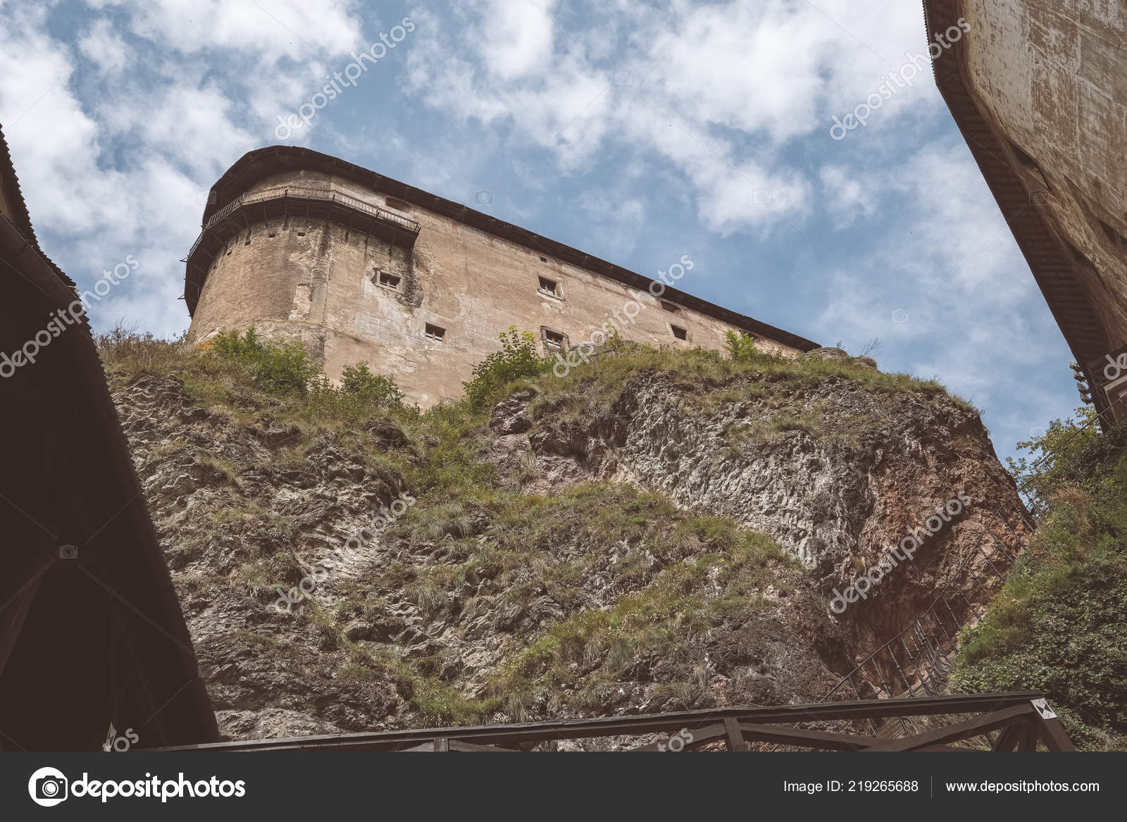Ruins Old Abandoned Castle Cliff Bricks Stone Architecture Details ...