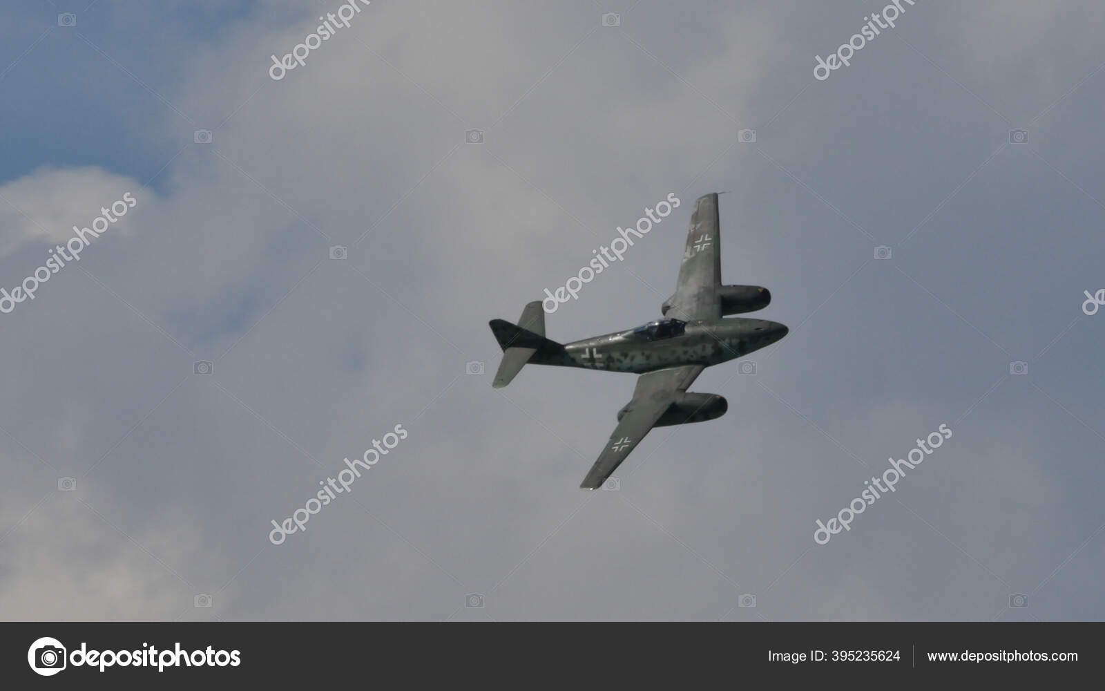 Messerschmitt Me 262 Schwalbe World War II German Nazist Jet Combat ...