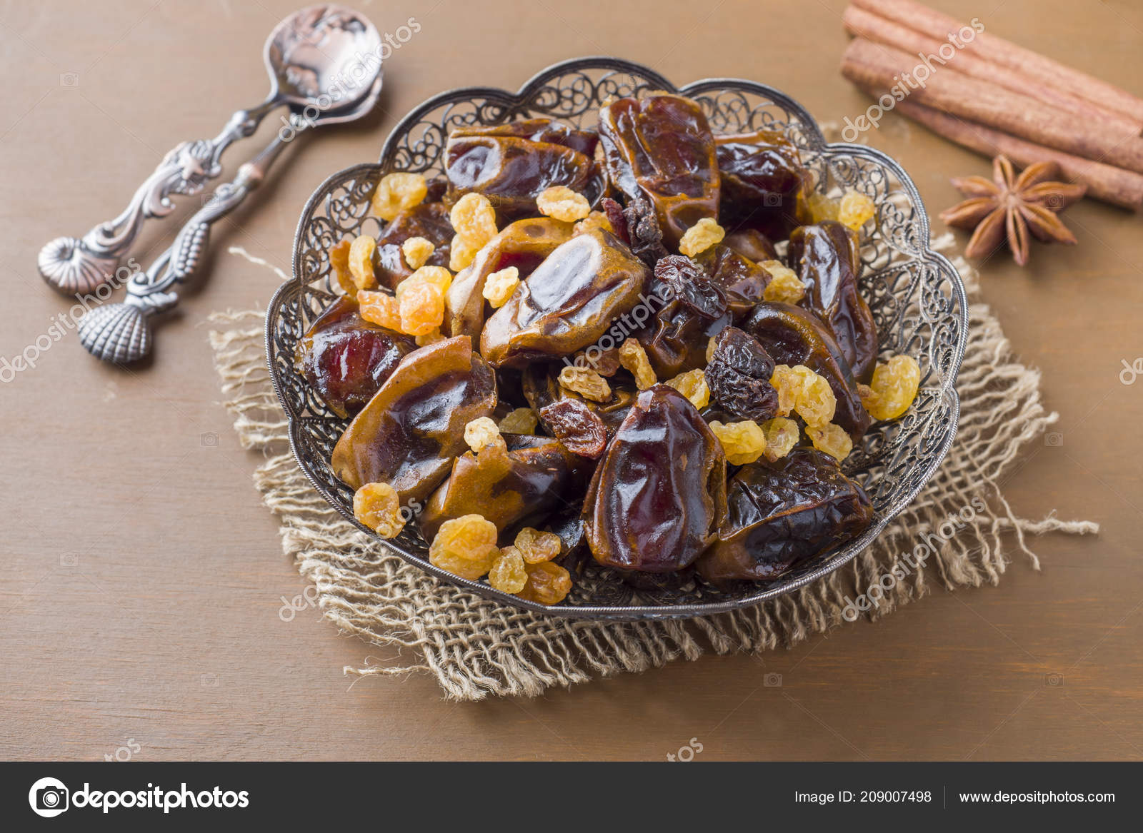 Oriental Sweets Dried Fruit Dates Raisins Cinnamon Star Anise Plate ...