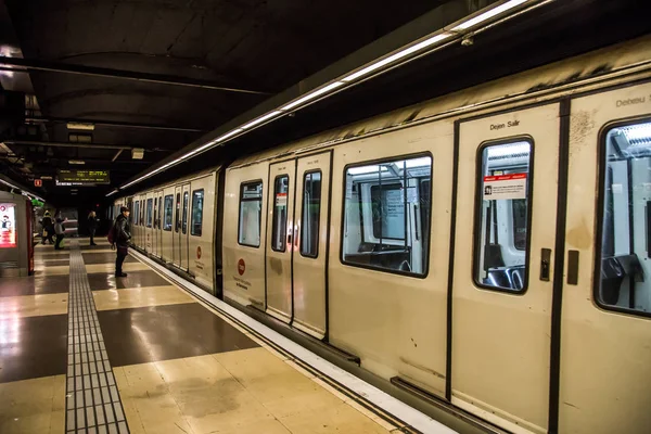Metro de sao paulo Stock Photos, Royalty Free Metro de sao paulo Images ...