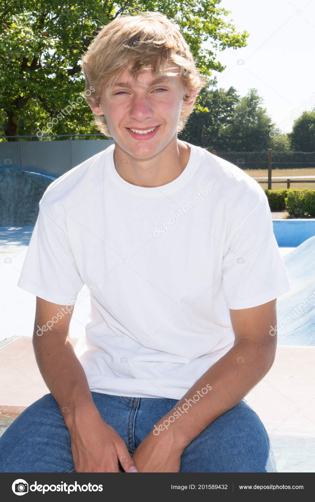 Portrait Smiling Teen Boy Outdoors Looking Camera Handsome Smile Face — Stock Photo © OceanProd ...