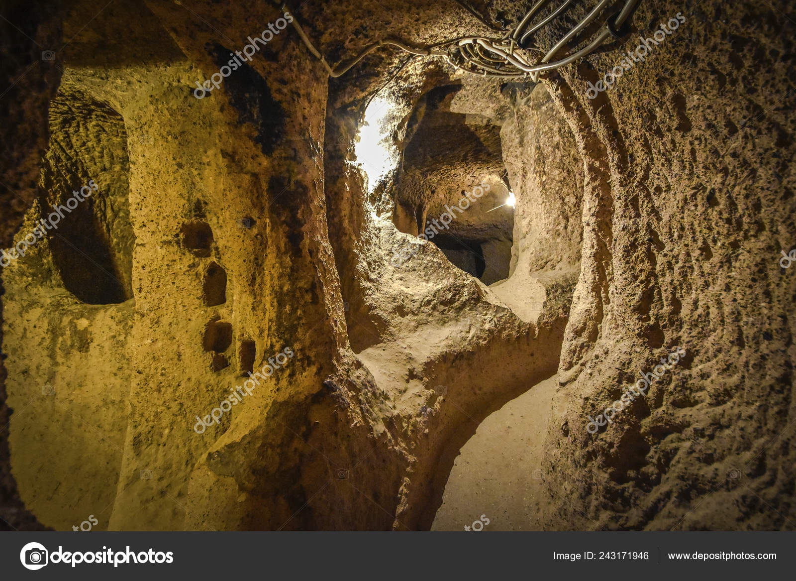 Derinkuyu Underground City Ancient Multi Level Cave City Cappadocia ...