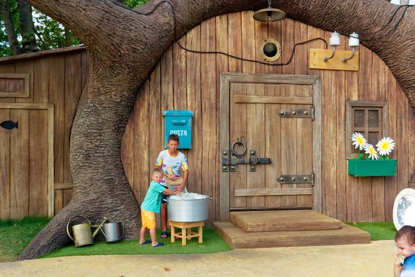 Masha y el oso Stock Photos, Royalty Free Masha y el oso Images ...