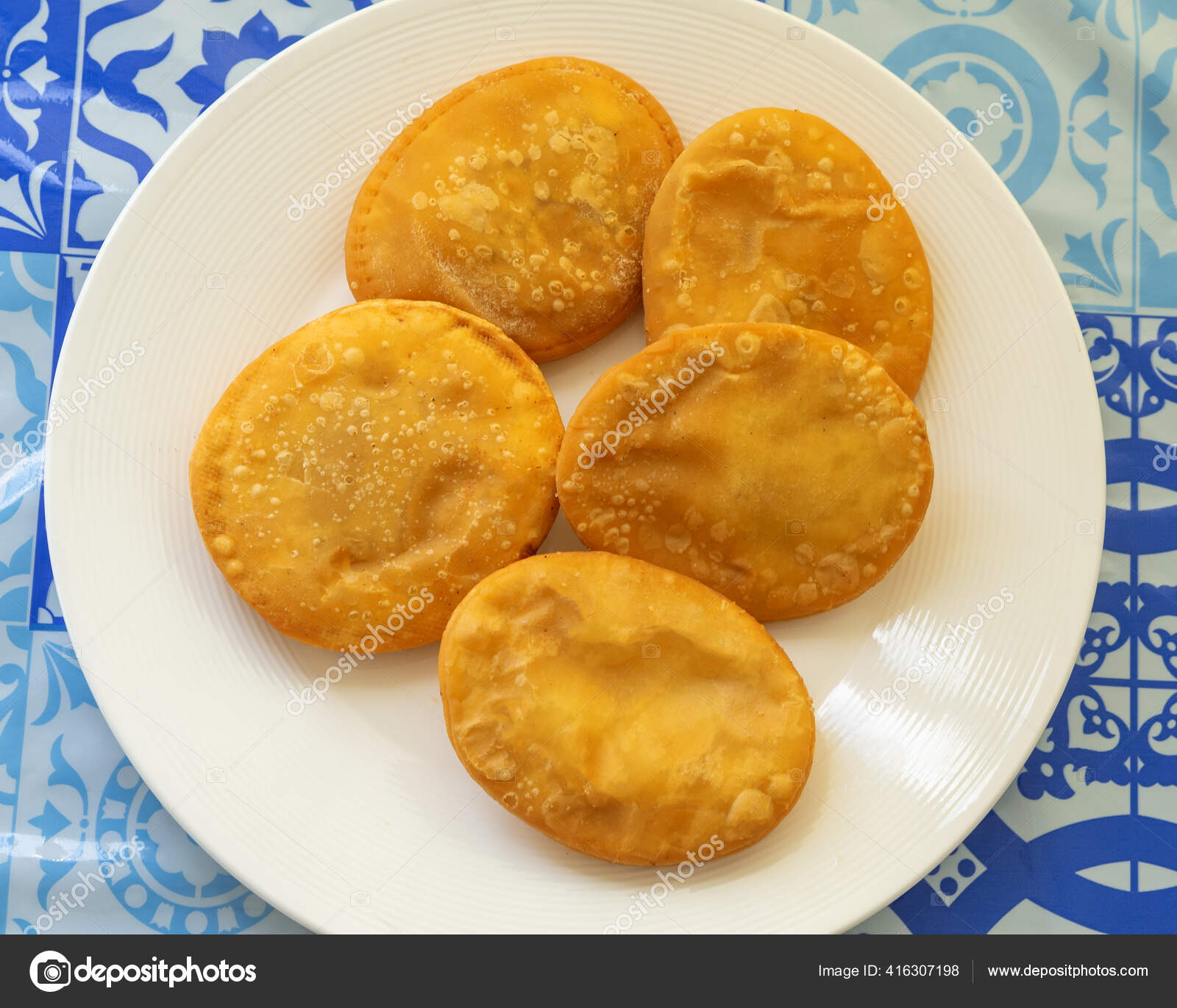 Pastelitos Dominicanos