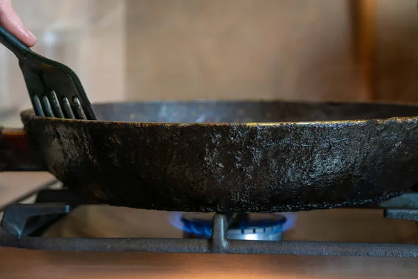 Dökme demir zor durumda Stock Photos, Royalty Free Dökme demir zor ...