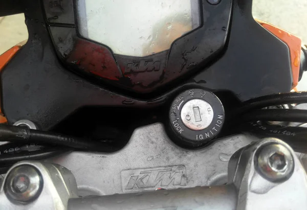 Rkm escuela mecánica de motos coyoacán escuela de motos Stock Photos ...