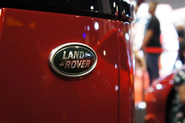 Land rover logo Stock Photos, Royalty Free Land rover logo Images ...