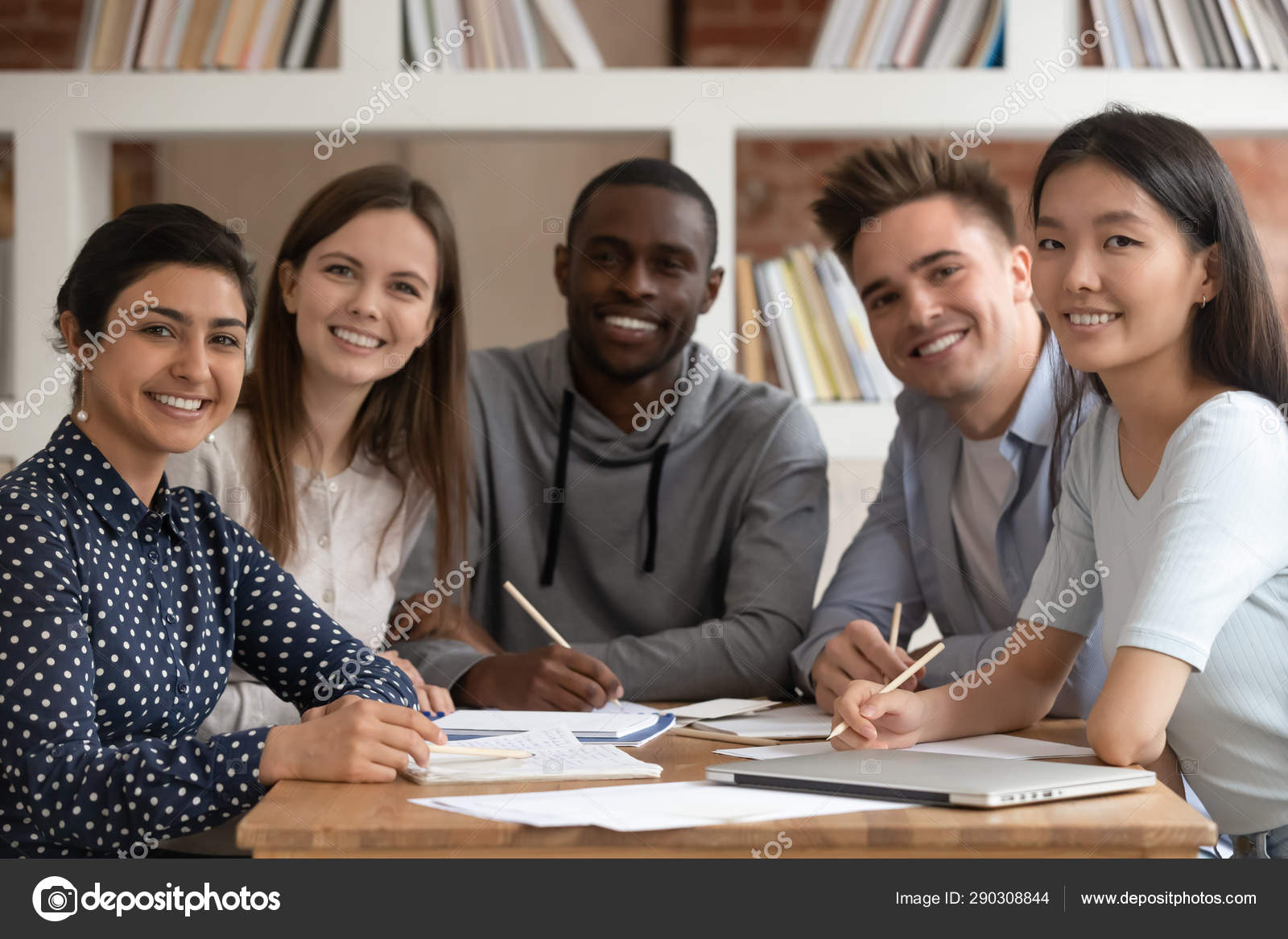 Smiling multiracial groupmates smiling posing for picture — Stock Photo ...