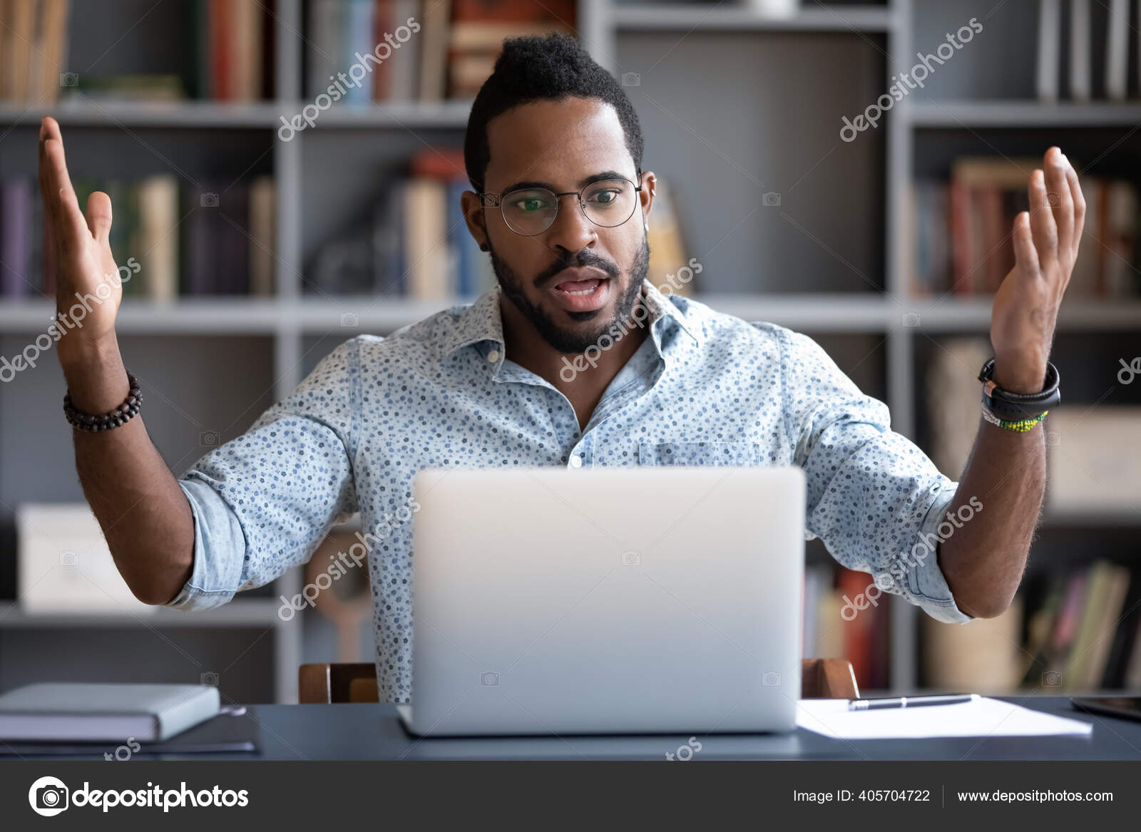 Irritated angry African American man having problem with laptop — Stock ...