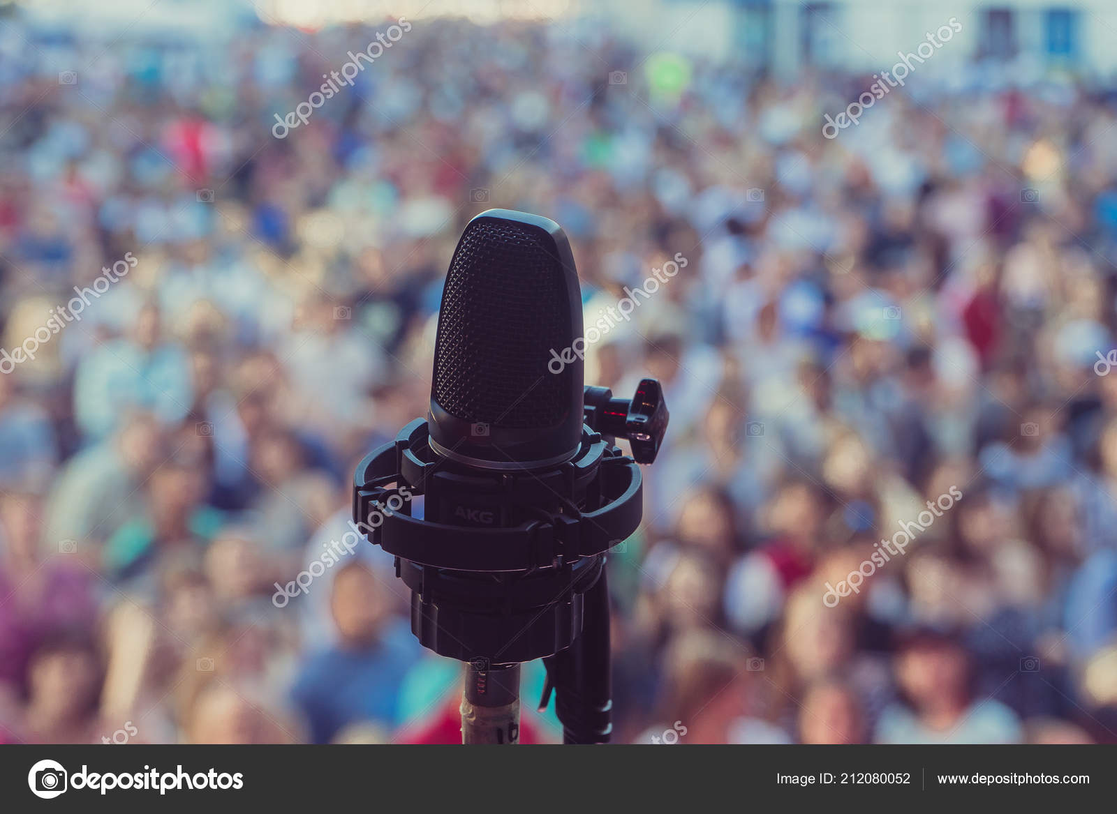 Microphone Pop Mike Stage Stock Photo by ©liukov 212080052