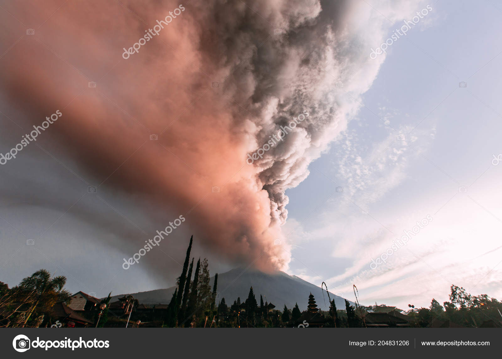 Volcano Eruption Landscape Smoke Stock Photo by ©ArcherDav 204831206