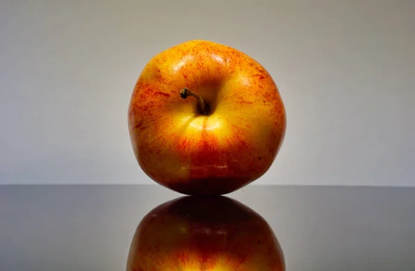 Apple gallery Stock Photos, Royalty Free Apple gallery Images ...