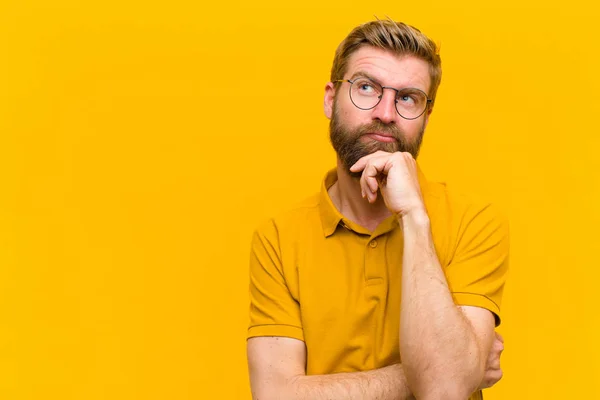 Homem com duvidas Stock Photos, Royalty Free Homem com duvidas Images ...