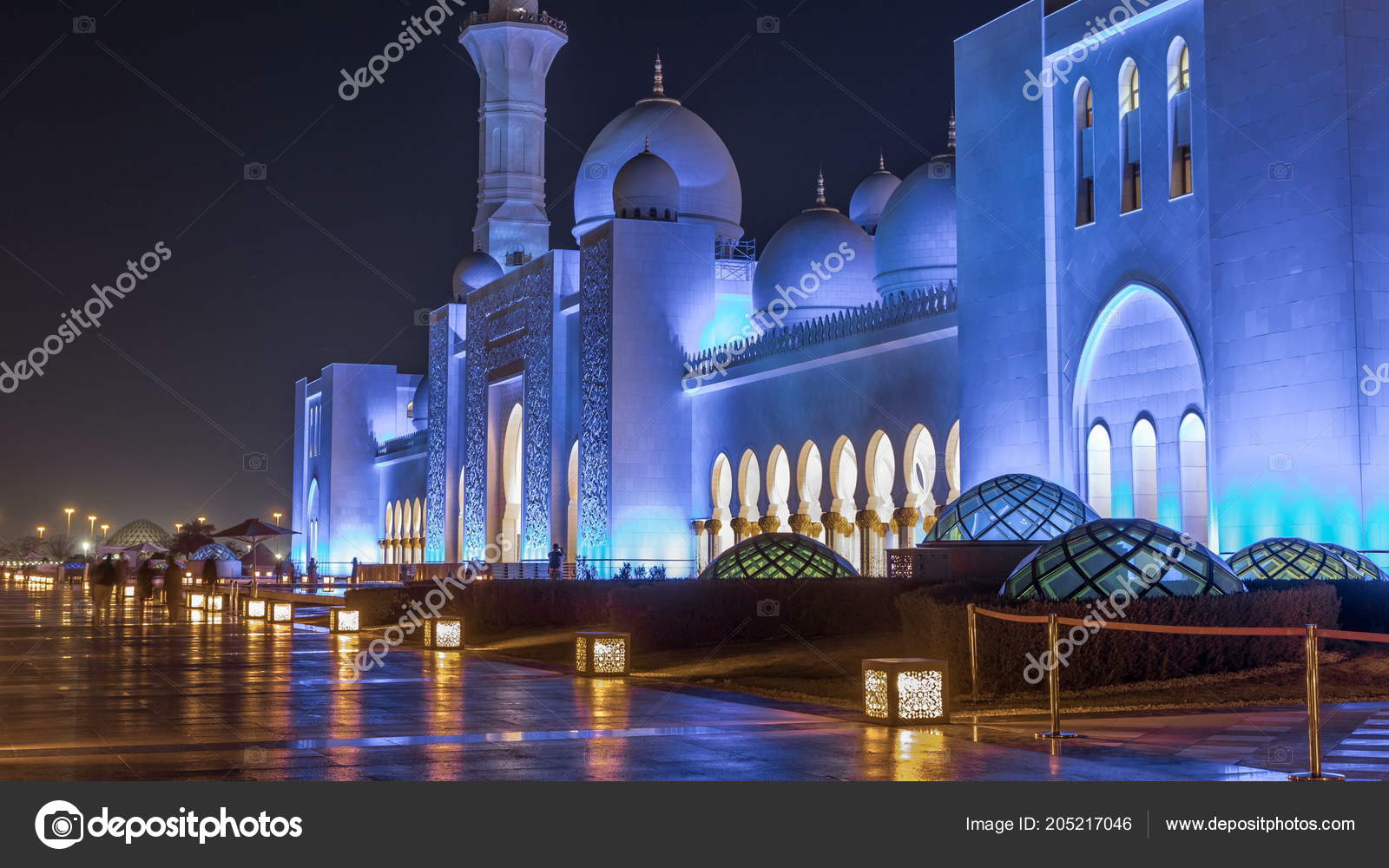 Sheikh Zayed Grand Mosque Illuminated Night Timelapse Abu Dhabi Uae ...