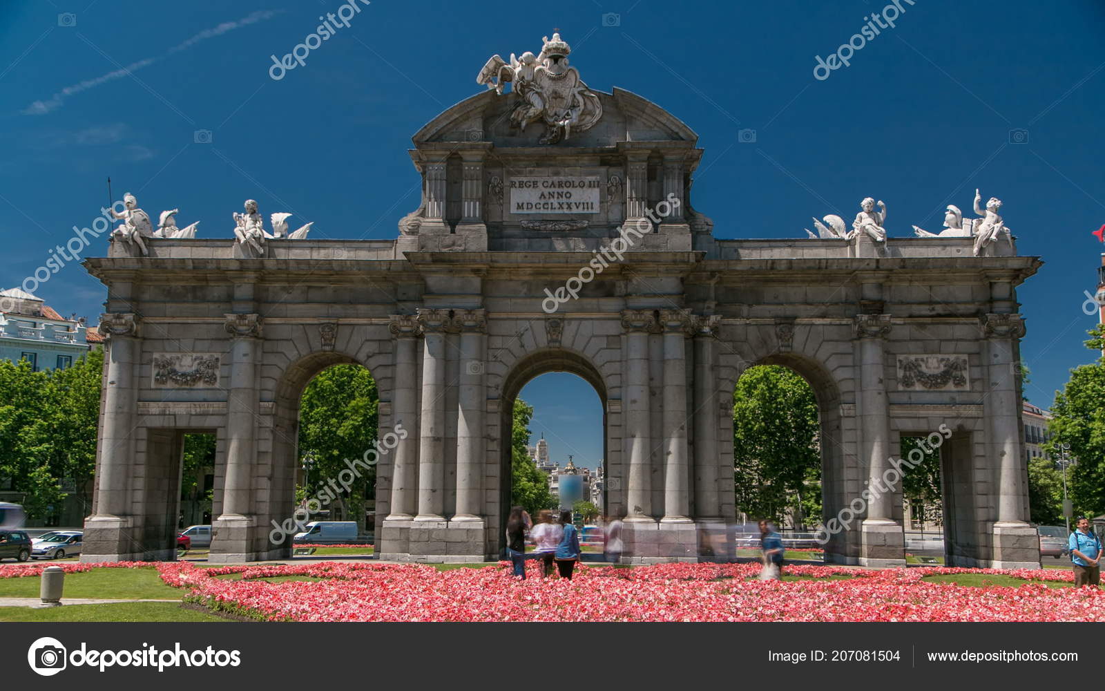 Puerta Alcala Timelapse Alcala Gate Flowers Traffic Neo Classical ...