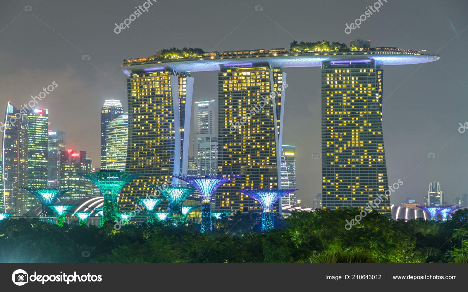 Marina Bay Sands Gardens Bay Cloud Forest Flower Dome Supertrees ...