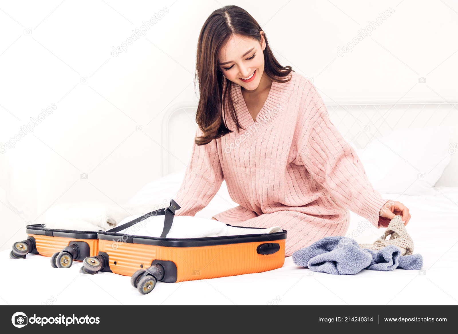 Woman Packing Suitcase Luggage Backpack Travel Home Holiday Vacation ...