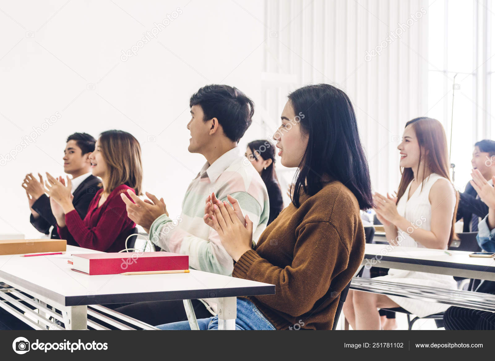 Successful of group student clapping hands in classroom — Stock Photo ...