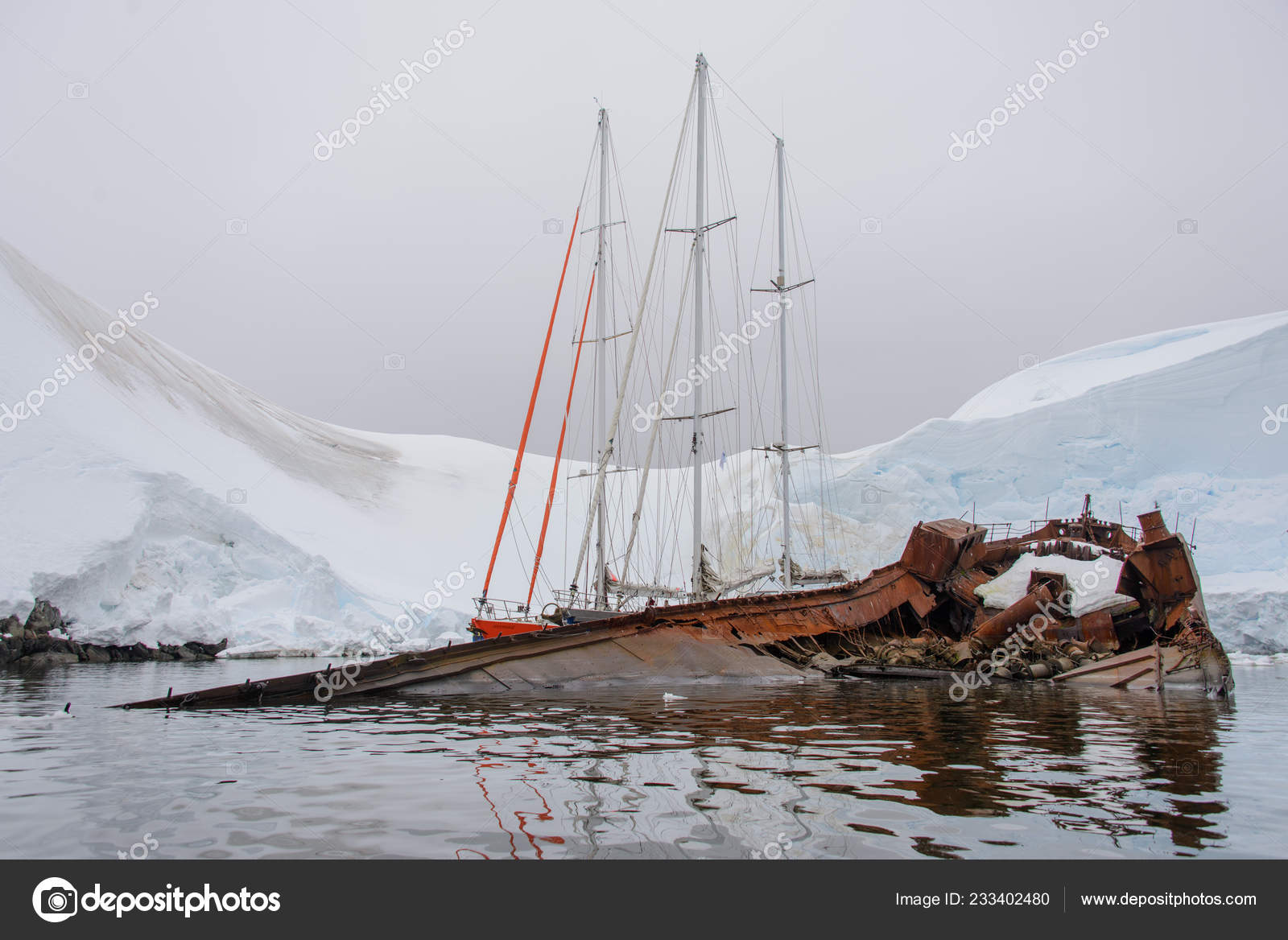 Two Sailing Yachts Antarctic Sea Moored Rusty Wreck — Stock Photo ...