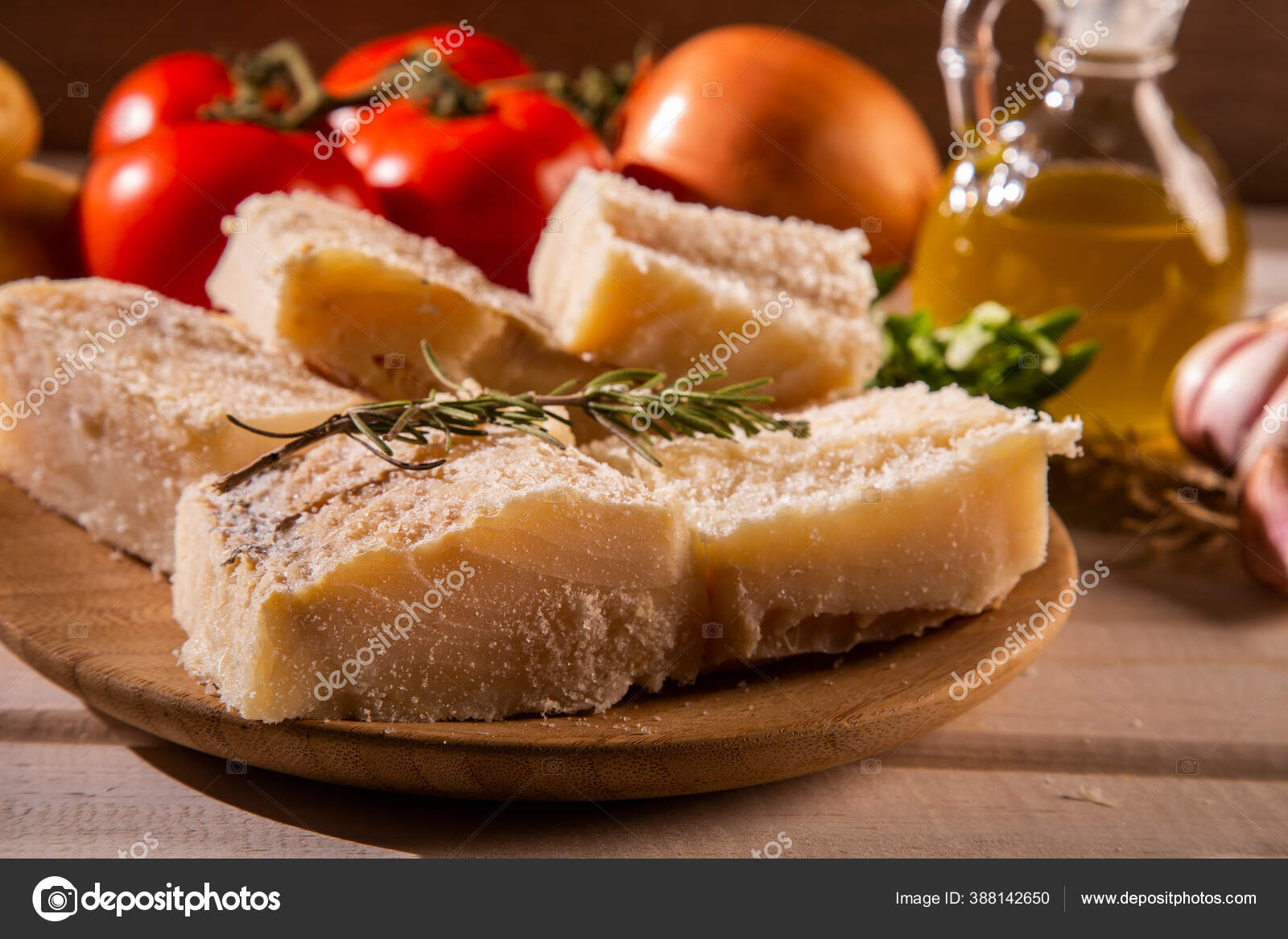 Bacalao Salado Mesa Madera Con Ingredientes Bacalao Crudo — Foto de ...